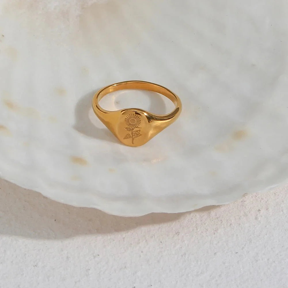 BowLift | 18k Dainty Floral Signet Rings